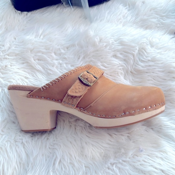 Toms | Shoes | Toms Clogs Size 9 | Poshmark